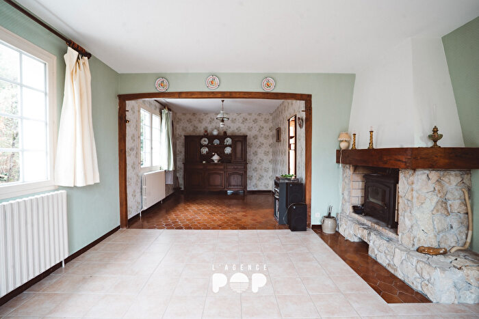 Maison à vendre - Saint-Germain-du-Salembre - 4 pièces - 3 chambres