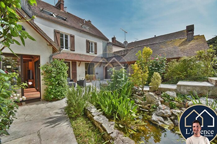 Maison à vendre - Auneau - 10 pièces - 8 chambres