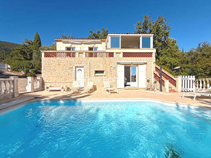 Maison à vendre - Seillans - 5 pièces - 3 chambres