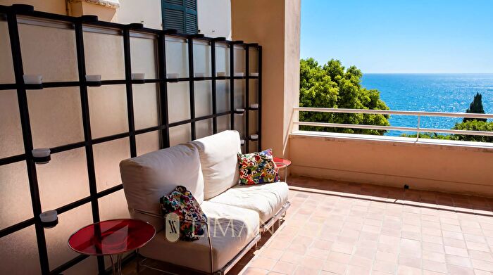 Roquebrune-Cap-Martin, Rataou, Château : Appartement 4 pièces à vendre
