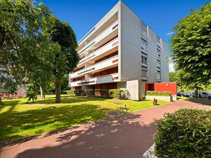 Centre Ville-Mousseaux-Plaine, Draveil : Appartement 4 pièces à louer