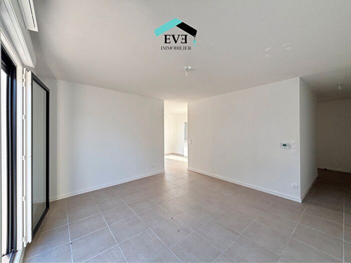 Appartement à vendre - Pont-de-Chéruy - 4 pièces - 3 chambres