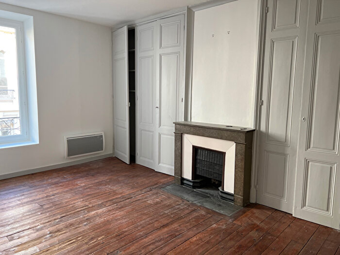 Annonay, Centre-ville : Appartement 4 pièces à louer