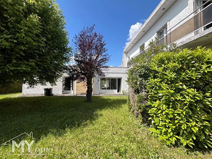 Maison à vendre - Pineuilh - 6 pièces - 4 chambres