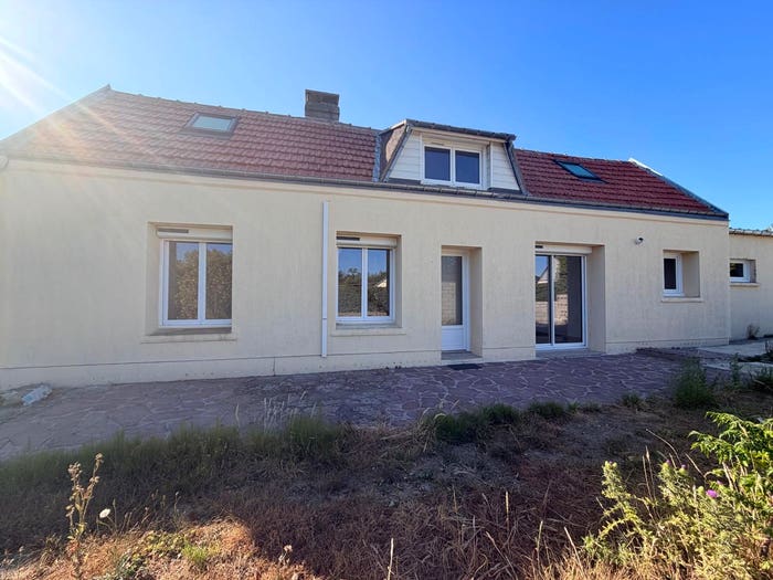 Maison 4 pièces à Saint-Martin-du-Manoir, à vendre