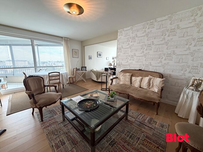 Quartiers Ouest, Anatole France : Appartement 5 pièces à vendre