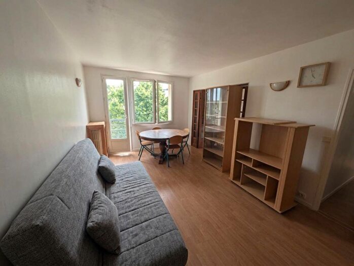 Ris-Orangis, Le Village : Appartement 4 pièces à louer