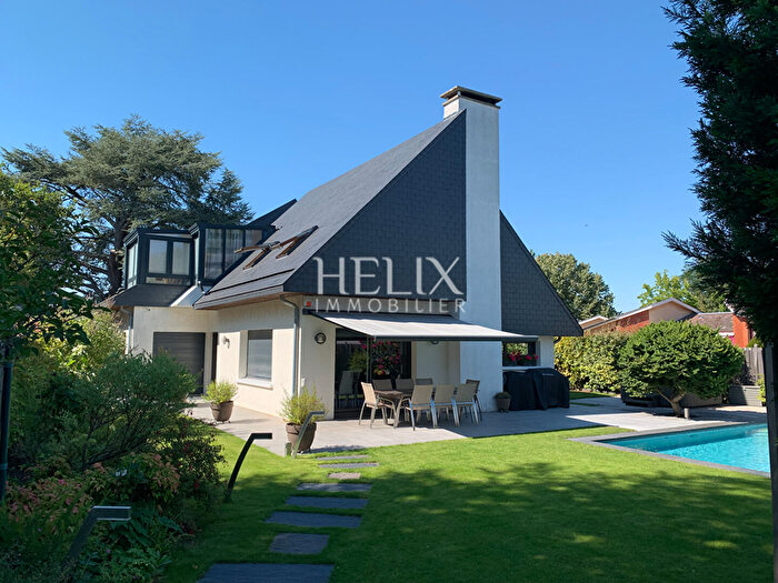 Maison à vendre - Saint-Germain-en-Laye, Alsace, Péreire - 9 pièces - 5 chambres