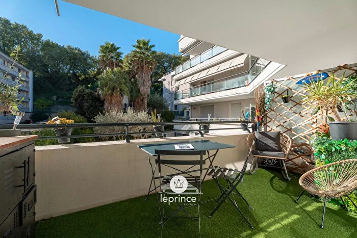 Appartement à vendre - Cagnes-sur-Mer, Centre-ville - 3 pièces - 2 chambres