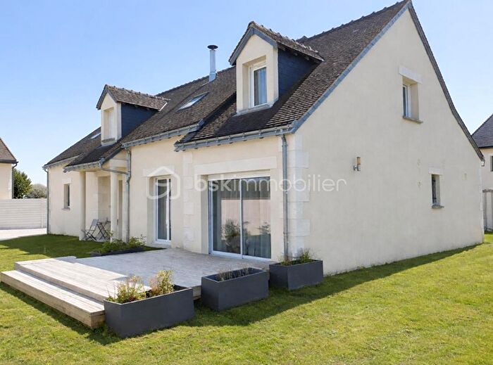 Maison à vendre - Manthelan - 5 pièces - 4 chambres