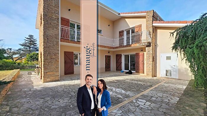 Maison à vendre - Chaponnay - 6 pièces - 5 chambres