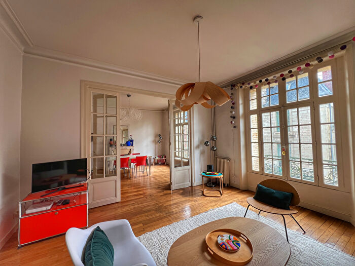 Appartement 5 pièces à vendre - Quartiers Centre, Centre-ville