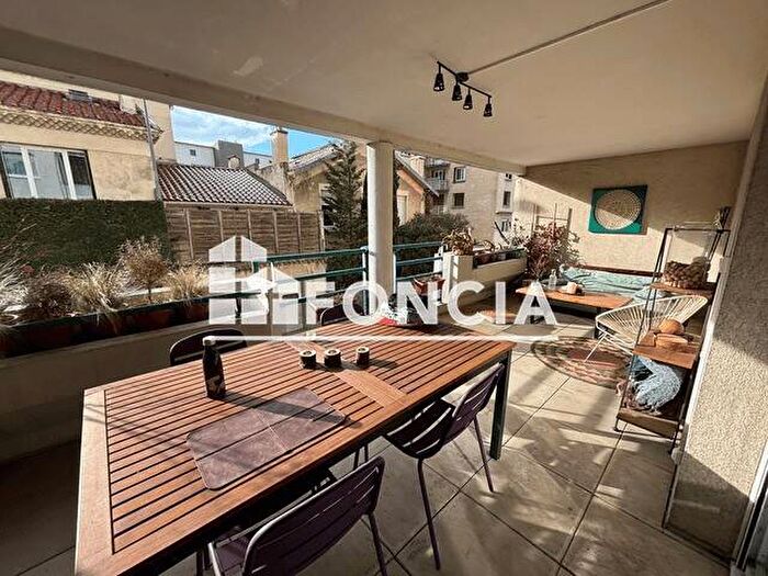 Appartement à louer - Valence - 3 pièces - 2 chambres