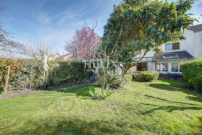 Maison à vendre - Chatou, Ouest - 6 pièces - 4 chambres