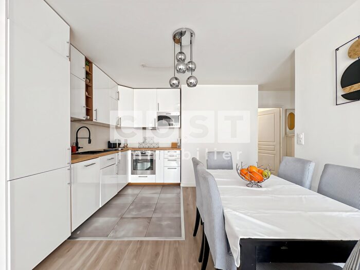 Bois-Colombes, Jean Mermoz : Appartement 4 pièces à vendre