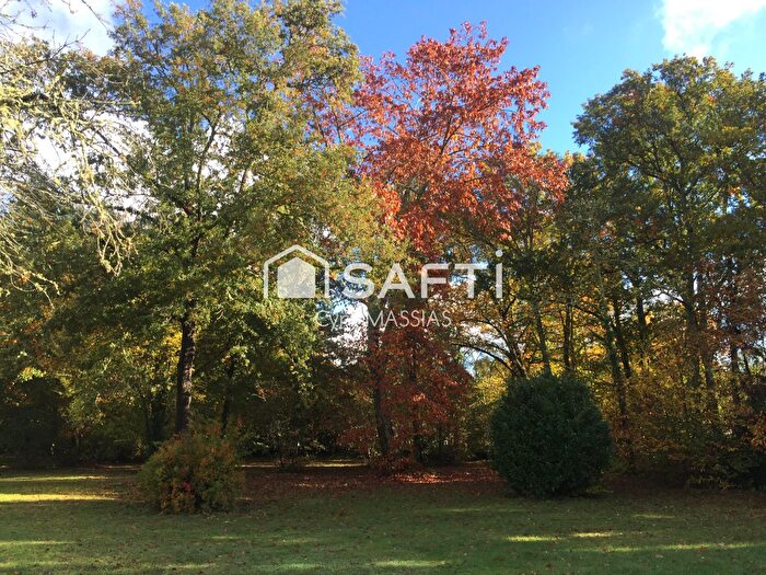 Maison à vendre - Salaunes - 6 pièces - 4 chambres