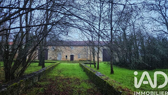 Maison à vendre - Lichères - 1 pièce