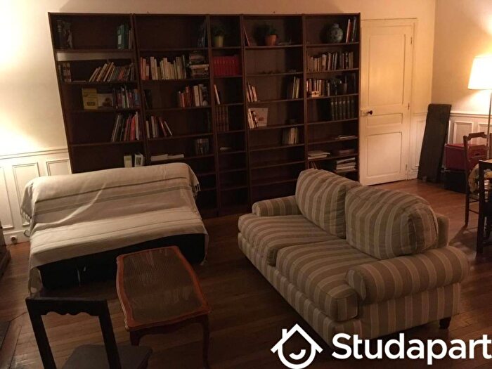 Appartement à louer - Centre-Mairie, Asnières-sur-Seine - 1 pièce - 5 chambres