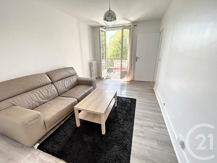 Appartement 3 pièces à Nanterre, Vieux Pont, à louer