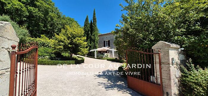 Maison à vendre - Brassac - 9 pièces - 4 chambres