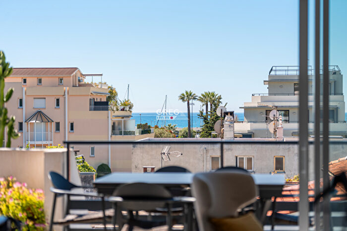 Appartement 4 pièces à Saint-Laurent-du-Var, Bord de Mer, Port de Plaisance, à vendre