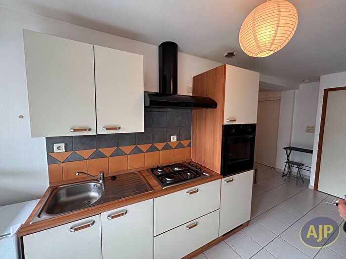 Appartement 1 pièce à Cholet, à louer