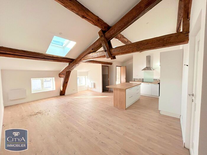 Appartement à vendre - Saint-Étienne, Centre-ville, Peuple, Chavanelle - 4 pièces - 3 chambres