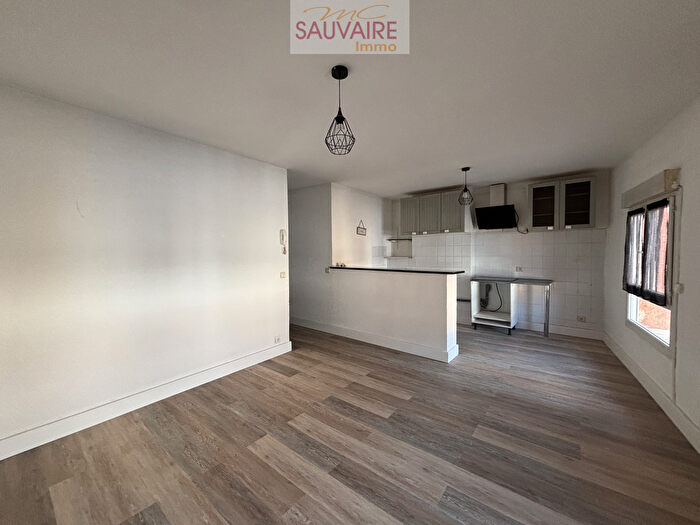 Appartement à louer - Rivesaltes - 3 pièces - 2 chambres