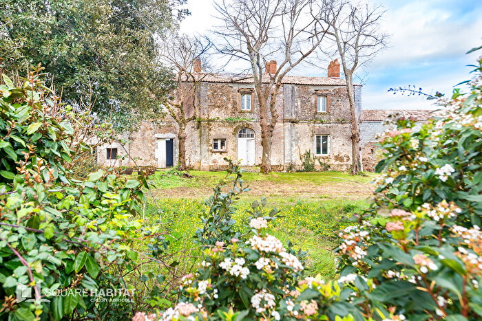 Maison à vendre - La Limouzinière - 10 pièces - 5 chambres