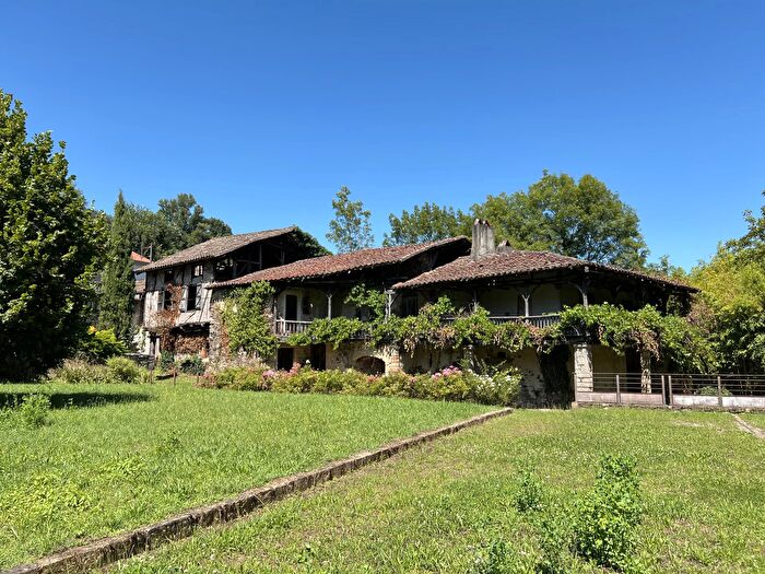 Maison à vendre - Figeac - 8 pièces - 2 chambres