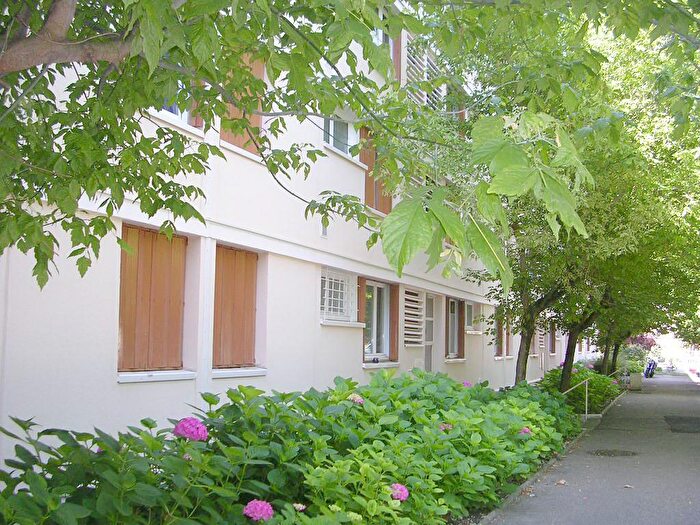 Villeurbanne, Buers : Appartement 3 pièces à vendre