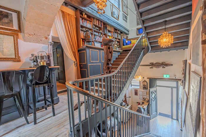 Maison 15 pièces à Lectoure, à vendre
