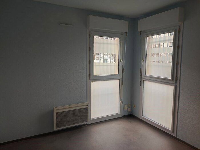 Cathédrale, Tours : Appartement 1 pièce à louer