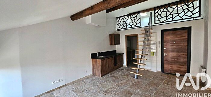 Appartement à louer - Centre Ville, Bagnols-sur-Cèze - 2 pièces - 1 chambre