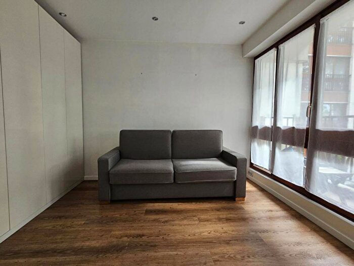 Appartement 1 pièce à louer à Pre Vert, Le Chesnay-Rocquencourt