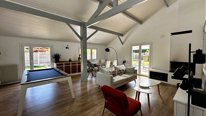 Martignas-sur-Jalle - Maison 6 pièces à vendre