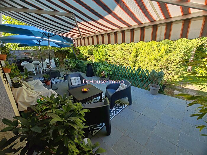 Les Ormes : Maison 3 pièces à vendre