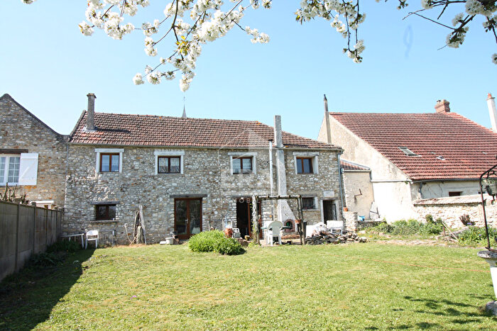 Maison à vendre - Arnouville-lès-Mantes - 7 pièces - 4 chambres