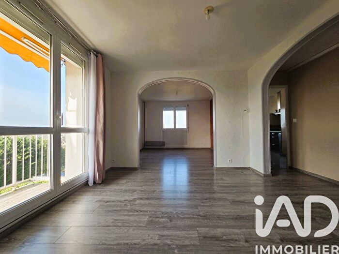 Appartement à louer - Sénardes-Moline, Troyes - 4 pièces - 3 chambres