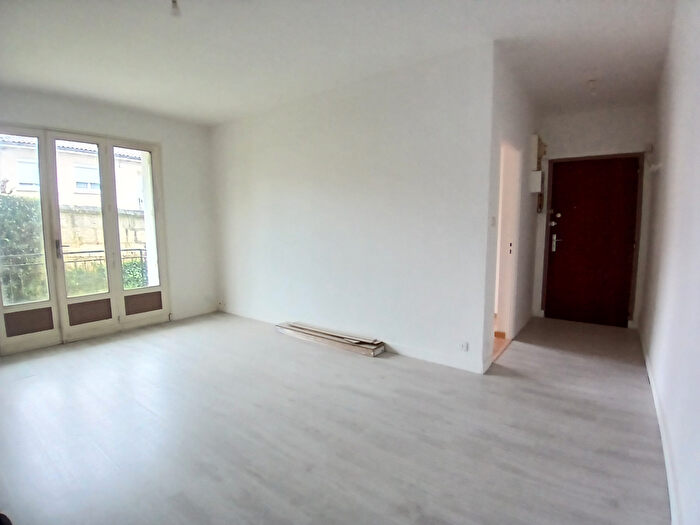 Appartement à vendre - Angoulême - 2 pièces - 1 chambre