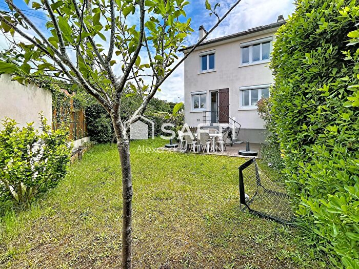 Maison 6 pièces à Achères, La Porte-de-Seine, La Croix dAchères, Les Communes, à vendre
