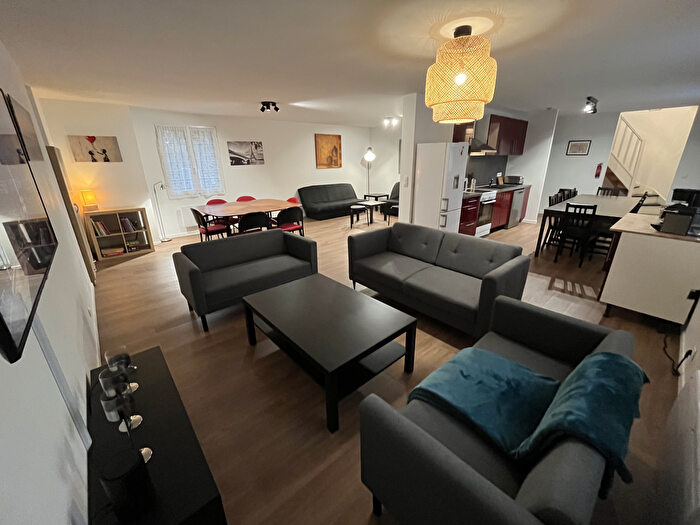 Maison à vendre - Saint-Denis - 5 pièces - 3 chambres