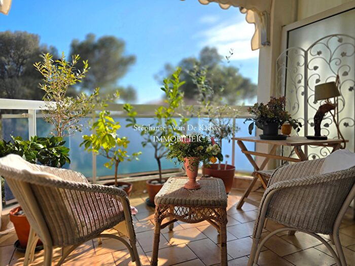 Appartement à vendre - Saint-Raphaël, Boulouris - 2 pièces - 1 chambre