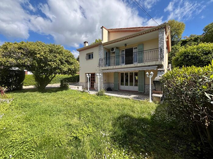 Maison à vendre - Cagnes-sur-Mer, Les Vallières, Le Malvan, Les Travails, La Combe - 5 pièces - 4 chambres