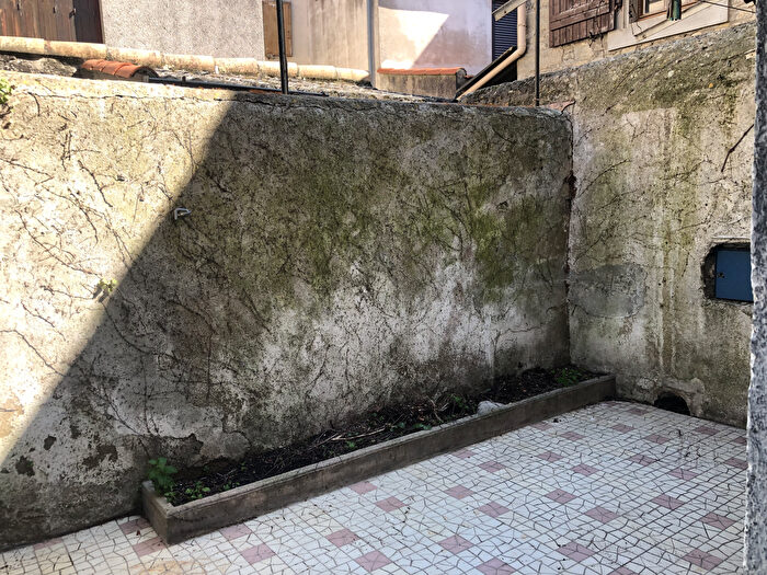 Maison à louer - Pezens - 2 pièces - 1 chambre