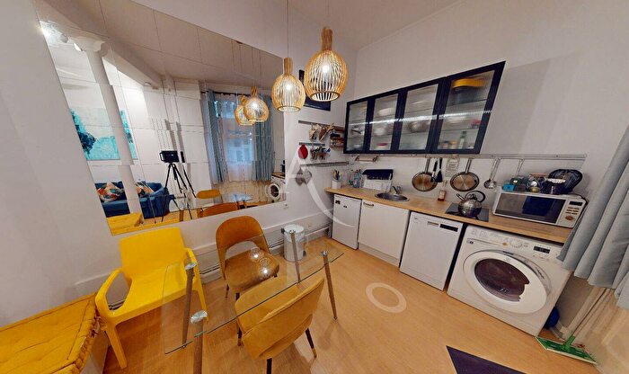 Appartement à louer - Ecole Militaire, Paris ème - 1 pièce