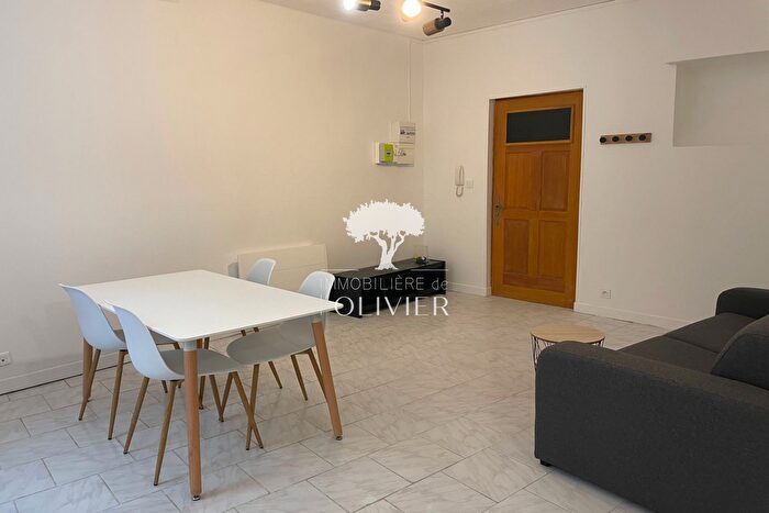 Appartement 1 pièce à Apt, à louer