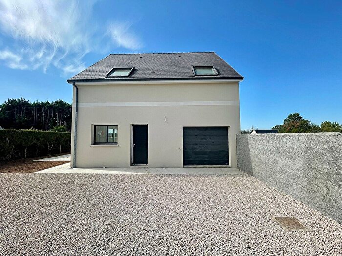 Maison 4 pièces à Saint-Claude-de-Diray, à louer
