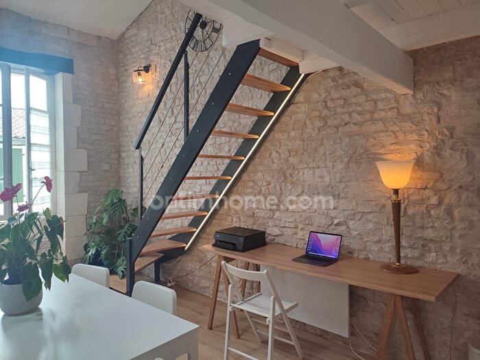 Le Bois-Plage-en-Ré : Appartement 2 pièces à vendre