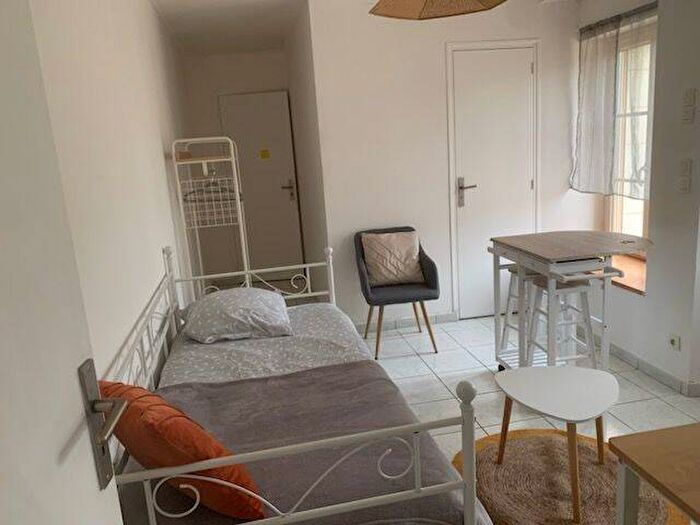 Les Garennes sur Loire : Appartement 1 pièce à louer